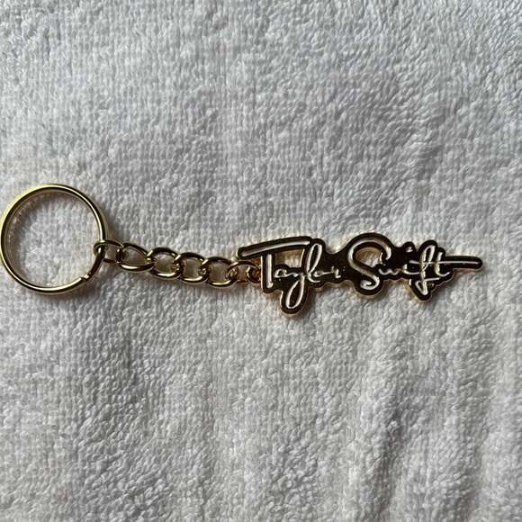 Taylor Swift | Accessories | Taylor Swift Gold Signature Keychain ...